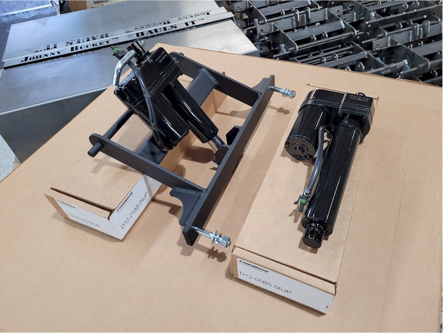 Johnny Bucket Quick-Change | Tool-Free Loader & Plow Switching – Johnny ...