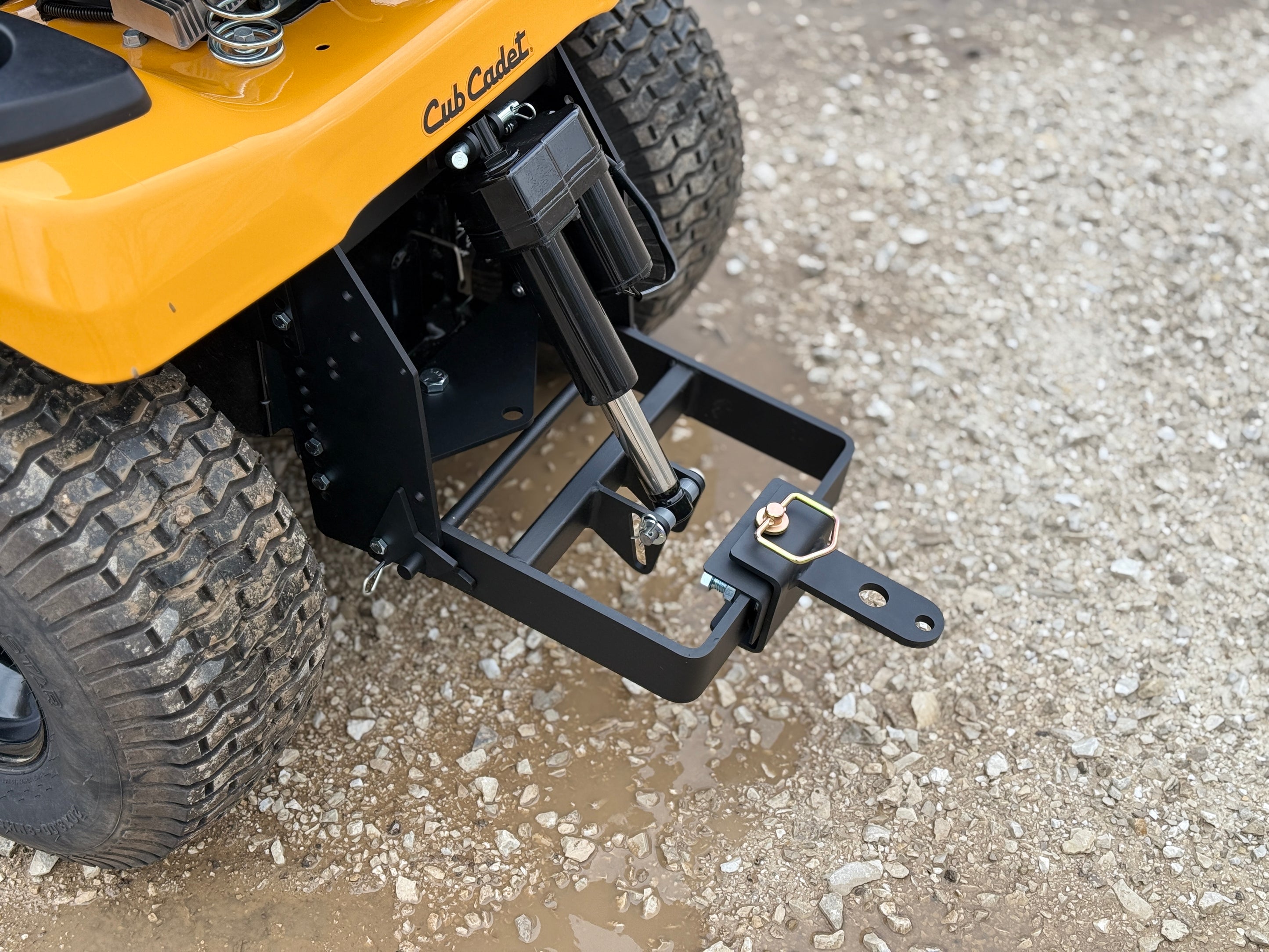 Universal Sleeve Hitch | Electric Lift System for Garden Tractors ...